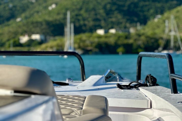 Luxury Boat Charter St Thomas/St John | Tropical Adventure